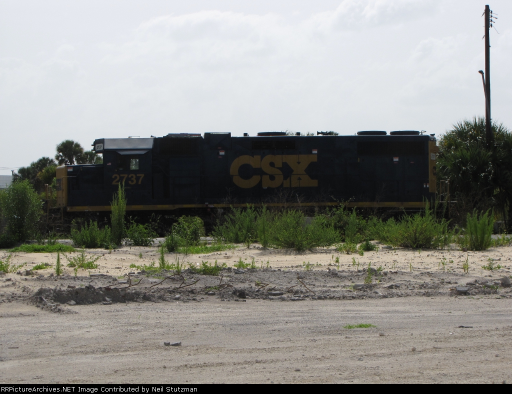 CSX 2737